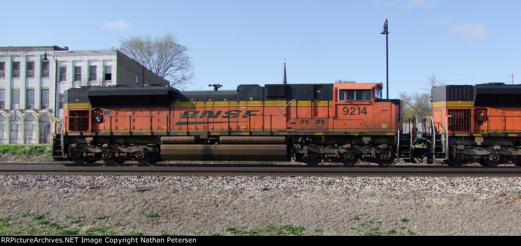 BNSF 9214
